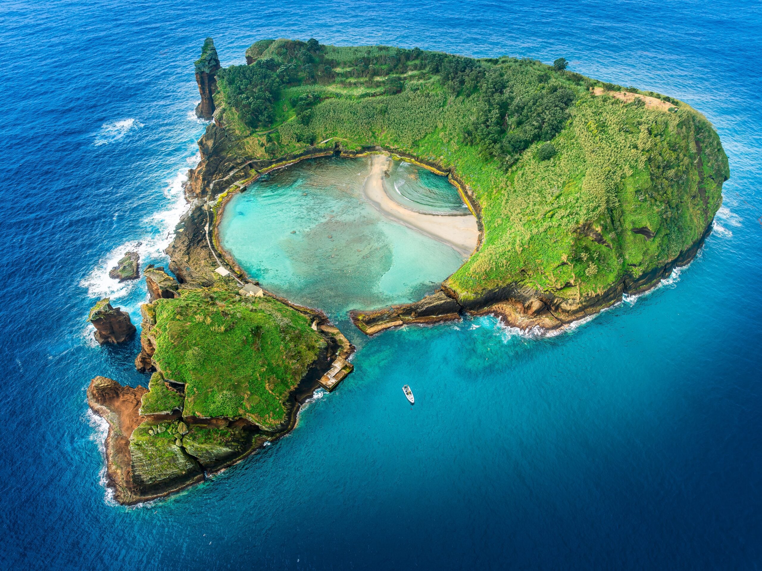Things to do in Azores Islands | Gray Line Worldwide